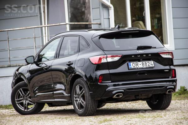 Ford Kuga 2023 Tukums vietnÄ Melns Ford Kuga 2023 Tukums, ar dzinÄja tilpumu 2.50 L un nobraukumu 205 tÅ«kst. km par 17250 ā¬, foto 4 vietnÄ AUTOMOTO.COM.LV