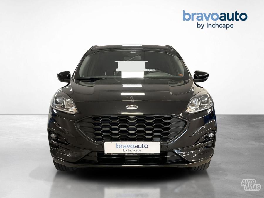 Black Ford Kuga 2023 in Vilnius, with an engine capacity of 2.50 L and mileage of 35 thousand km for 23500 €, photo 9 on AUTOMOTO.COM.LV