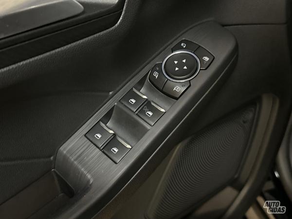 Melns Ford Kuga 2024 Viļņa, ar dzinēja tilpumu 2.50 L un nobraukumu 17 tūkst. km par 33990 €, foto 11 vietnē AUTOMOTO.COM.LV