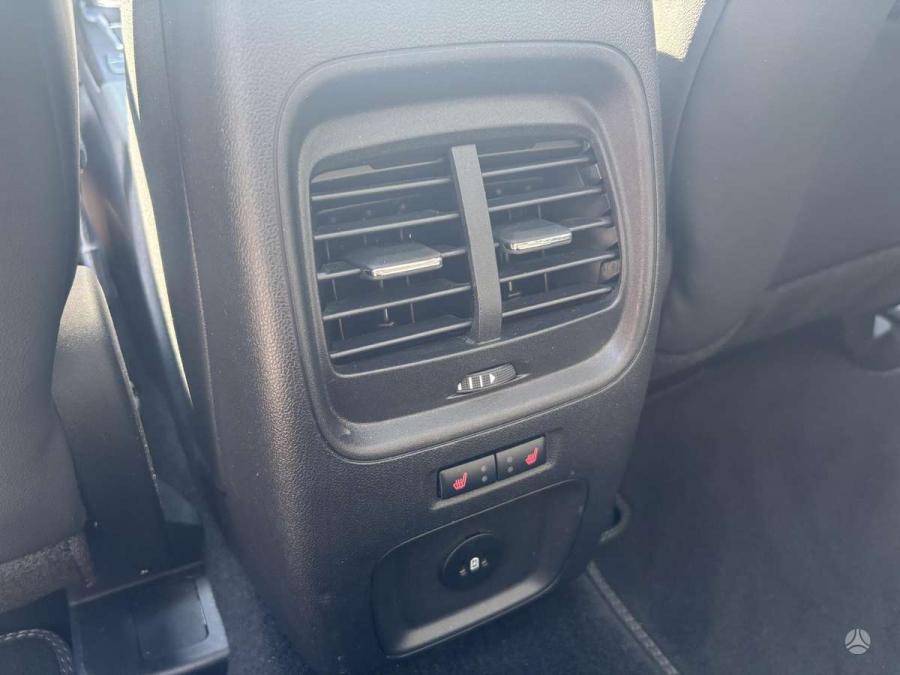 Melns Ford Kuga 2024 Marijampole, ar dzinēja tilpumu 2.49 L un nobraukumu 111 tūkst. km par 24400 €, foto 36 vietnē AUTOMOTO.COM.LV