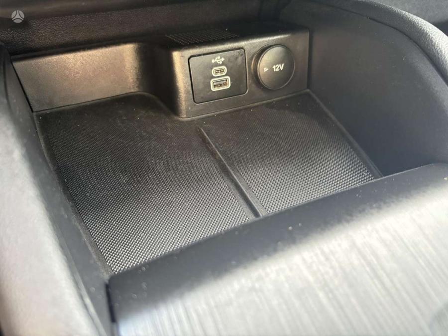 Melns Ford Kuga 2024 Marijampole, ar dzinēja tilpumu 2.49 L un nobraukumu 111 tūkst. km par 24400 €, foto 39 vietnē AUTOMOTO.COM.LV