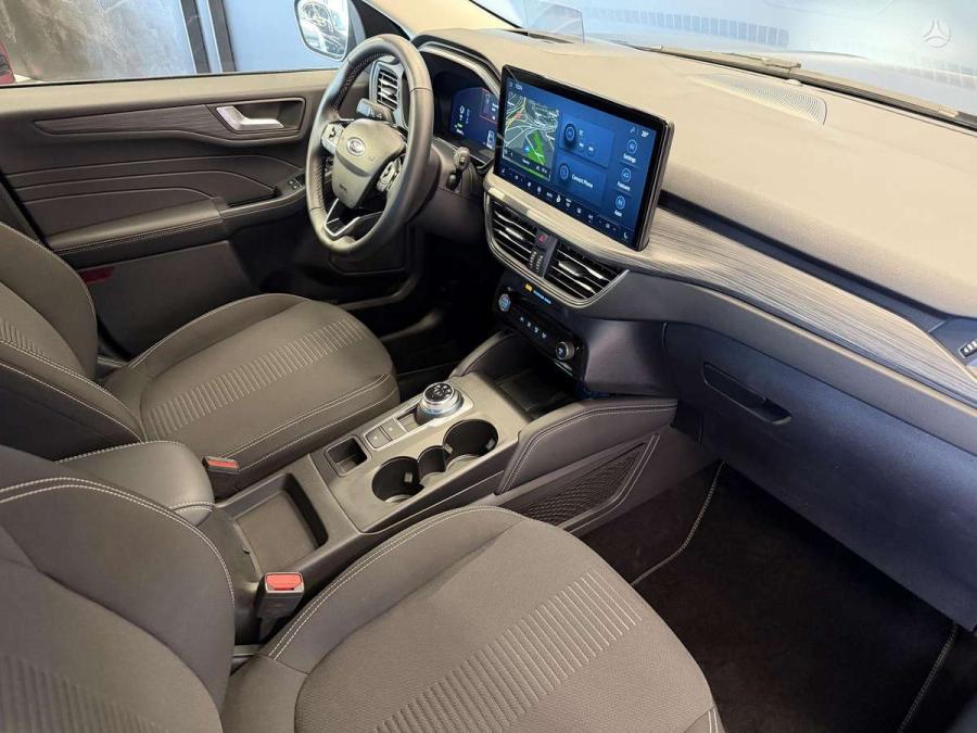 Melns Ford Kuga 2024 Kauņa, ar dzinēja tilpumu 2.49 L un nobraukumu 21 tūkst. km par 27490 €, foto 18 vietnē AUTOMOTO.COM.LV