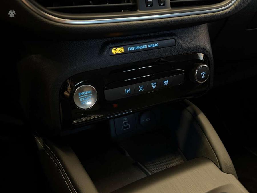 Melns Ford Kuga 2024 Kauņa, ar dzinēja tilpumu 2.49 L un nobraukumu 21 tūkst. km par 27490 €, foto 22 vietnē AUTOMOTO.COM.LV