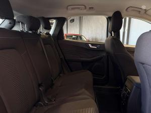 Melns Ford Kuga 2024 Kauņa, ar dzinēja tilpumu 2.49 L un nobraukumu 21 tūkst. km par 27490 €, foto 24 vietnē AUTOMOTO.COM.LV