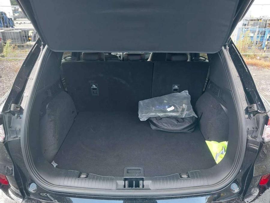 Black Ford Kuga 2024 in Vilnius, with an engine capacity of 2.49 L and mileage of 58 thousand km for 24444 €, photo 12 on AUTOMOTO.COM.LV