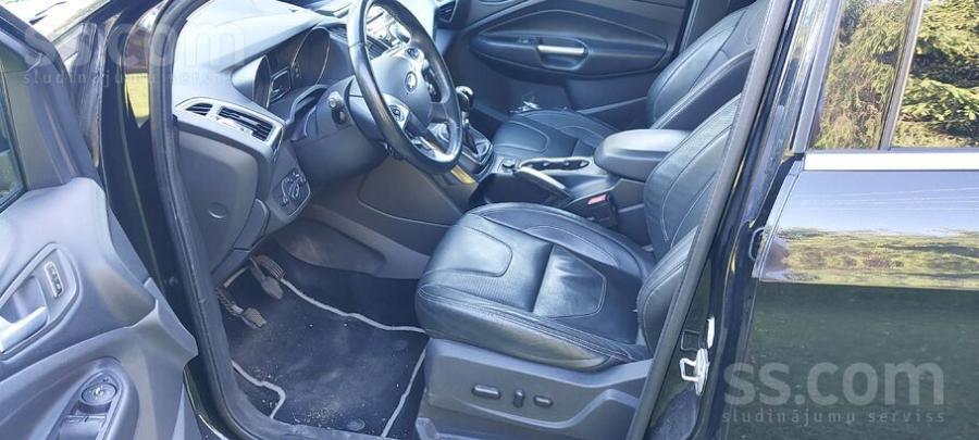 Melns Ford Kuga 2014 Aizkraukle, ar dzinēja tilpumu 2.00 L un nobraukumu 290 tūkst. km par 9950 €, foto 10 vietnē AUTOMOTO.COM.LV