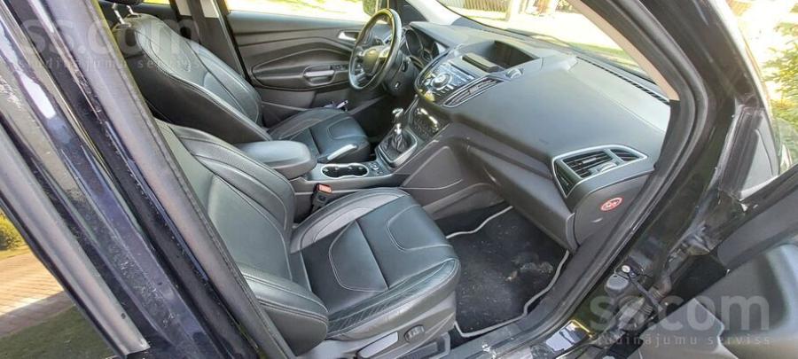 Melns Ford Kuga 2014 Aizkraukle, ar dzinēja tilpumu 2.00 L un nobraukumu 290 tūkst. km par 9950 €, foto 13 vietnē AUTOMOTO.COM.LV