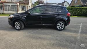 Melns Ford Kuga 2011 Kazlų Rūda, ar dzinēja tilpumu 2.00 L un nobraukumu 275 tūkst. km par 4900 €, foto  vietnē AUTOMOTO.COM.LV