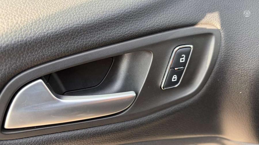Melns Ford Kuga 2015 Marijampole, ar dzinēja tilpumu 1.50 L un nobraukumu 48 tūkst. km par 8999 €, foto 12 vietnē AUTOMOTO.COM.LV