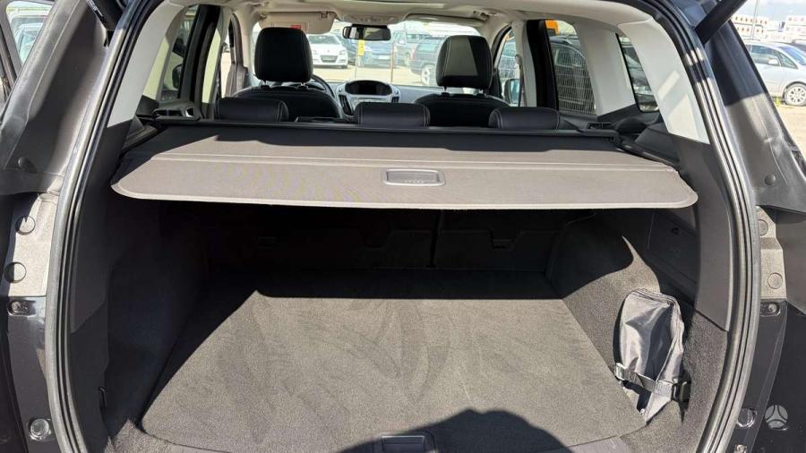 Melns Ford Kuga 2015 Marijampole, ar dzinēja tilpumu 1.50 L un nobraukumu 48 tūkst. km par 8999 €, foto 24 vietnē AUTOMOTO.COM.LV