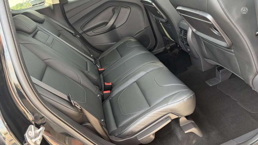 Melns Ford Kuga 2015 Marijampole, ar dzinēja tilpumu 1.50 L un nobraukumu 48 tūkst. km par 8999 €, foto 30 vietnē AUTOMOTO.COM.LV