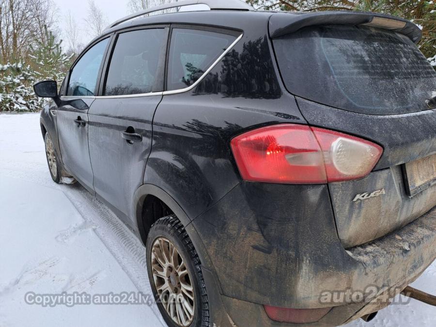 Black Ford Kuga 2008 in Polva, with an engine capacity of 2.00 L and mileage of 365 thousand km for 4599 €, photo 3 on AUTOMOTO.COM.LV