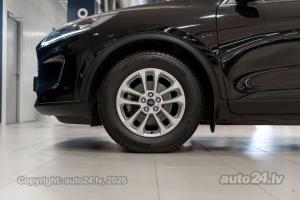 Melns Ford Kuga 2021 Tallina, ar dzinēja tilpumu 1.50 L un nobraukumu 72 tūkst. km par 20900 €, foto 21 vietnē AUTOMOTO.COM.LV