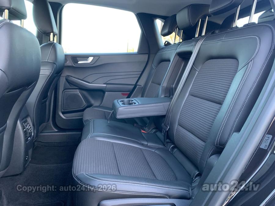Black Ford Kuga 2022 in Tallinn, with an engine capacity of 1.50 L and mileage of 147 thousand km for 15900 €, photo 13 on AUTOMOTO.COM.LV