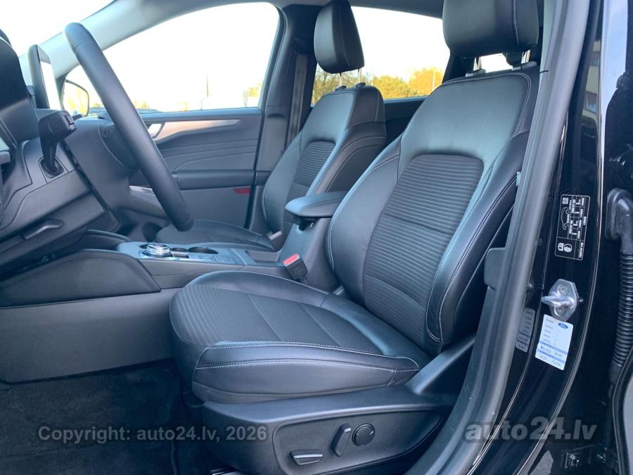 Black Ford Kuga 2022 in Tallinn, with an engine capacity of 1.50 L and mileage of 147 thousand km for 15900 €, photo 15 on AUTOMOTO.COM.LV