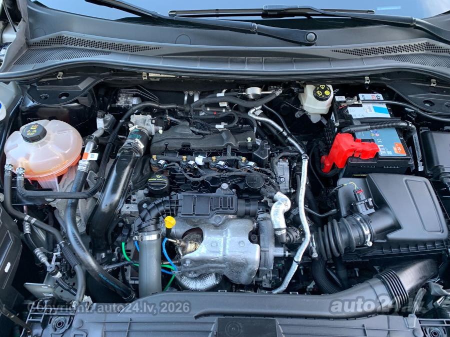Black Ford Kuga 2022 in Tallinn, with an engine capacity of 1.50 L and mileage of 147 thousand km for 15900 €, photo 26 on AUTOMOTO.COM.LV