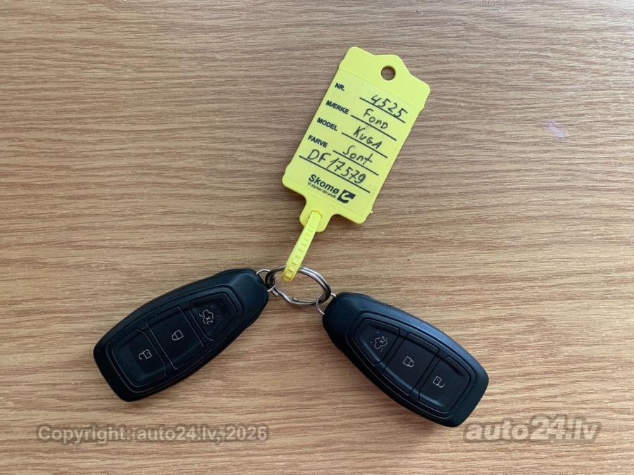 Black Ford Kuga 2022 in Tallinn, with an engine capacity of 1.50 L and mileage of 147 thousand km for 15900 €, photo 30 on AUTOMOTO.COM.LV