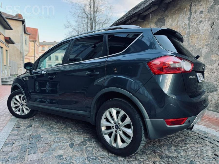 Zils Ford Kuga 2008 Cēsis, ar dzinēja tilpumu 2.00 L un nobraukumu 0 tūkst. km par 5750 €, foto 9 vietnē AUTOMOTO.COM.LV