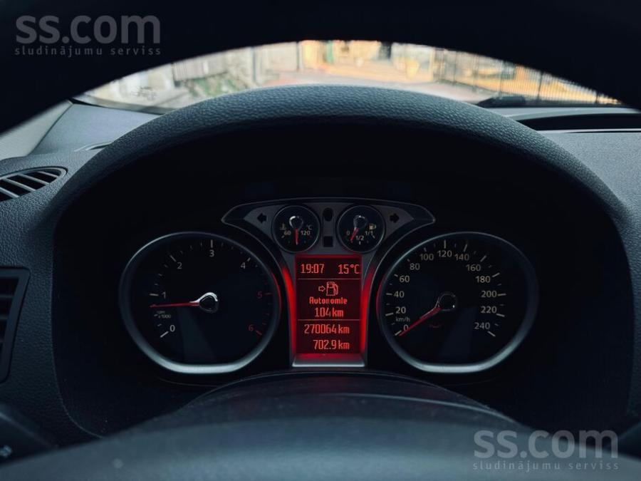 Zils Ford Kuga 2008 Cēsis, ar dzinēja tilpumu 2.00 L un nobraukumu 0 tūkst. km par 5750 €, foto 24 vietnē AUTOMOTO.COM.LV