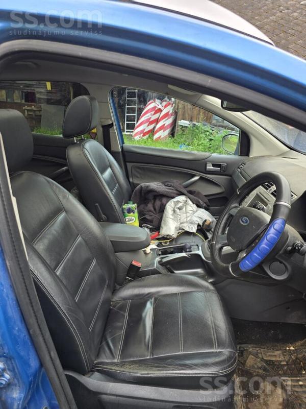 Zils Ford Kuga 2008 Rēzekne, ar dzinēja tilpumu 2.00 L un nobraukumu 168 tūkst. km par 1700 €, foto 8 vietnē AUTOMOTO.COM.LV