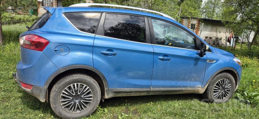 Blue Ford Kuga 2009 in Daugavpils, with an engine capacity of 2.00 L and mileage of 251 thousand km for 4000 €, photo 4 on AUTOMOTO.COM.LV