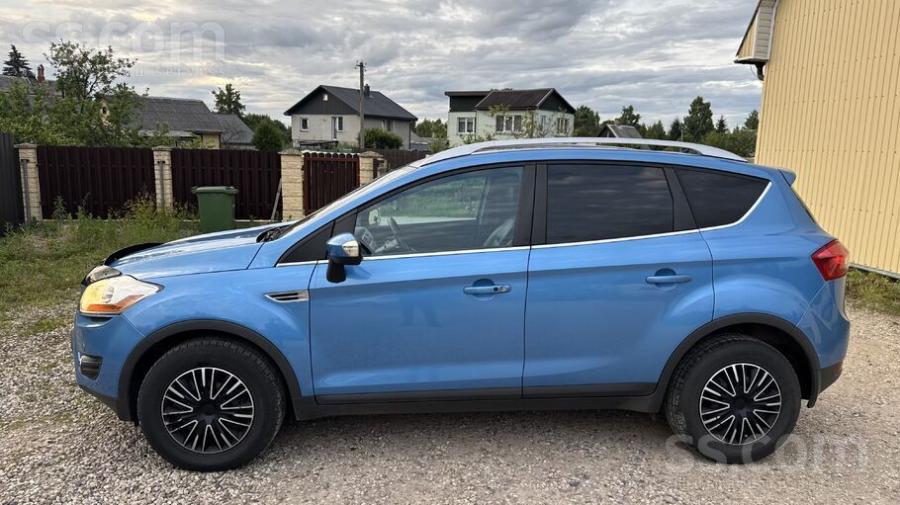 Zils Ford Kuga 2009 Rēzekne, ar dzinēja tilpumu 2.00 L un nobraukumu 252 tūkst. km par 4650 €, foto 3 vietnē AUTOMOTO.COM.LV