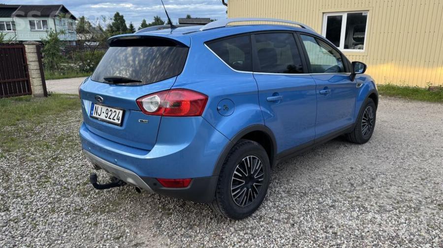 Zils Ford Kuga 2009 Rēzekne, ar dzinēja tilpumu 2.00 L un nobraukumu 252 tūkst. km par 4650 €, foto 5 vietnē AUTOMOTO.COM.LV
