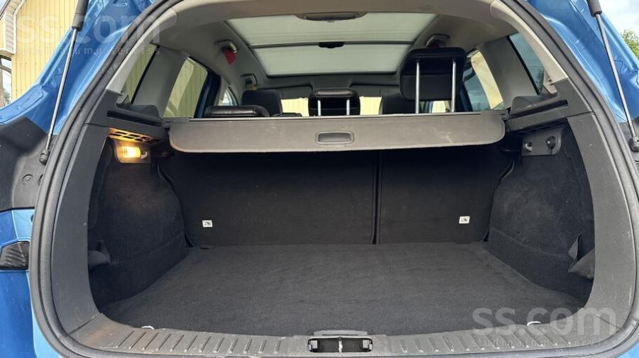 Zils Ford Kuga 2009 Rēzekne, ar dzinēja tilpumu 2.00 L un nobraukumu 252 tūkst. km par 4650 €, foto 15 vietnē AUTOMOTO.COM.LV