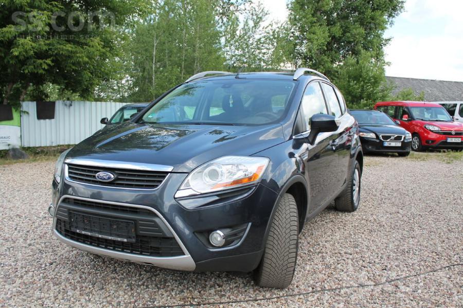 Blue Ford Kuga 2009 in Daugavpils, with an engine capacity of 2.00 L and mileage of 275 thousand km for 5590 €, photo 3 on AUTOMOTO.COM.LV
