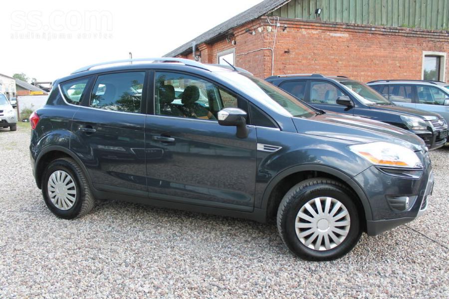 Blue Ford Kuga 2009 in Daugavpils, with an engine capacity of 2.00 L and mileage of 275 thousand km for 5590 €, photo 9 on AUTOMOTO.COM.LV