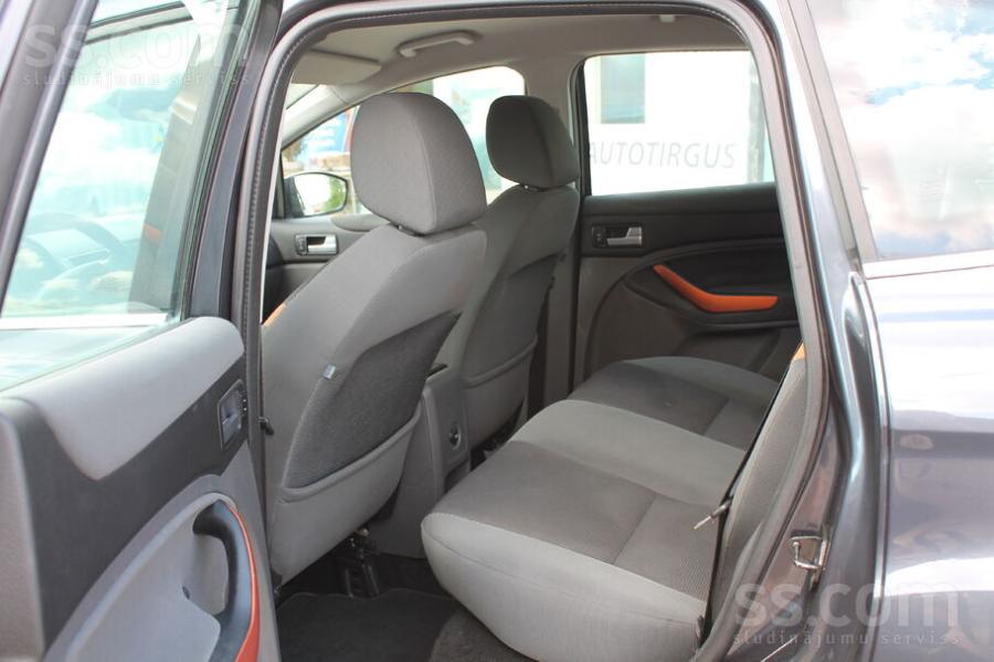 Blue Ford Kuga 2009 in Daugavpils, with an engine capacity of 2.00 L and mileage of 275 thousand km for 5590 €, photo 17 on AUTOMOTO.COM.LV