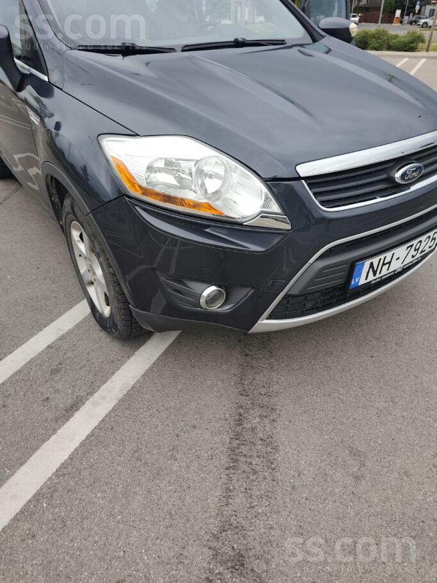 Blue Ford Kuga 2009 in Jelgava, with an engine capacity of 2.00 L and mileage of 237 thousand km for 3800 €, photo 3 on AUTOMOTO.COM.LV