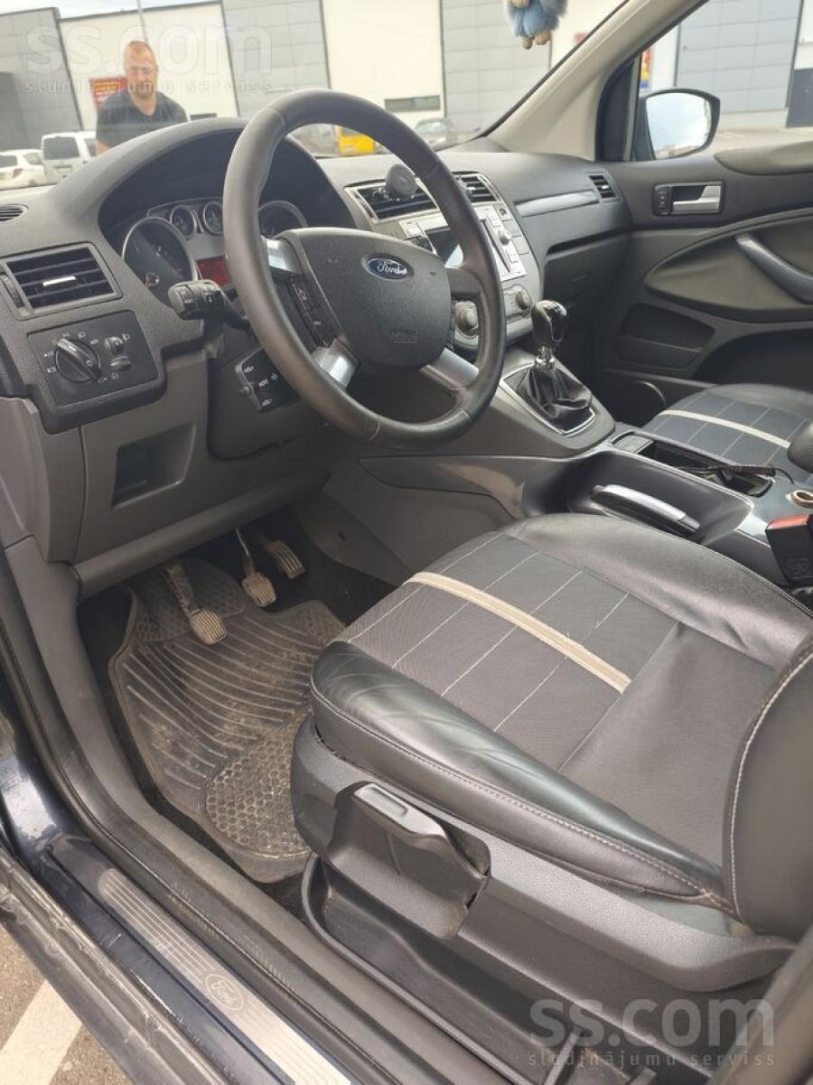 Blue Ford Kuga 2009 in Jelgava, with an engine capacity of 2.00 L and mileage of 237 thousand km for 3800 €, photo 7 on AUTOMOTO.COM.LV