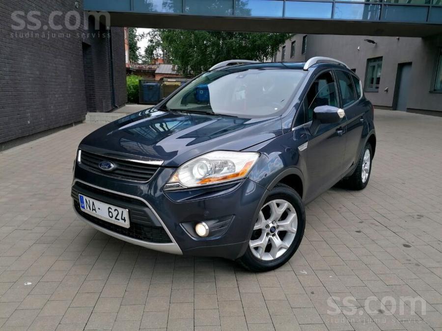 Blue Ford Kuga 2009 in Daugavpils, with an engine capacity of 2.00 L and mileage of 0 thousand km for 5250 €, photo 1 on AUTOMOTO.COM.LV