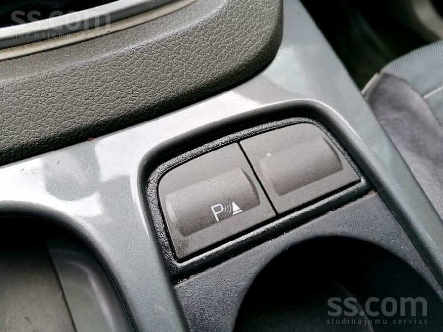 Blue Ford Kuga 2009 in Daugavpils, with an engine capacity of 2.00 L and mileage of 0 thousand km for 5250 €, photo 27 on AUTOMOTO.COM.LV
