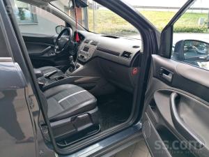 Blue Ford Kuga 2009 in Daugavpils, with an engine capacity of 2.00 L and mileage of 0 thousand km for 5250 €, photo 28 on AUTOMOTO.COM.LV