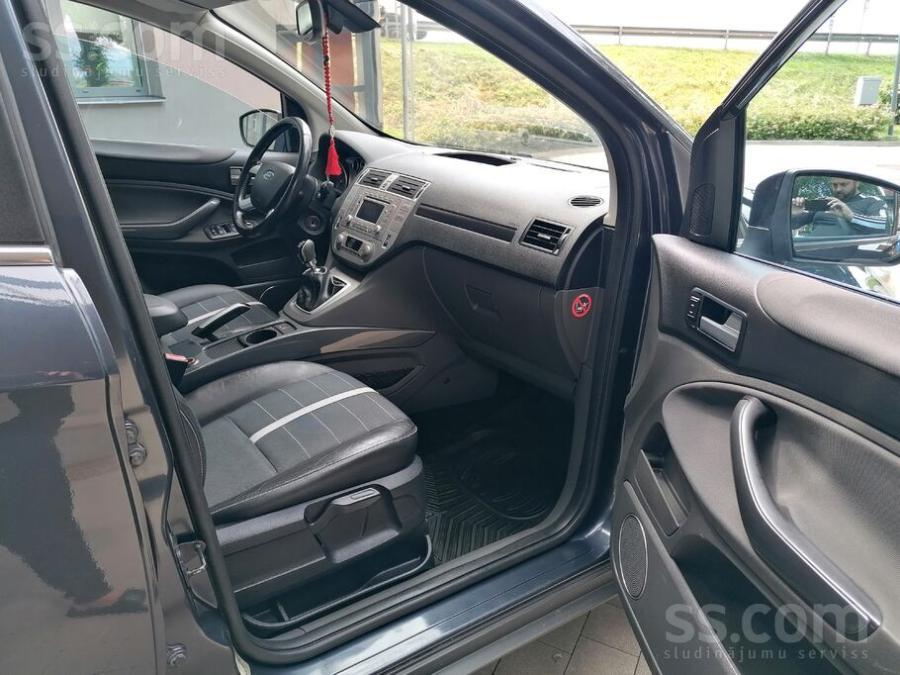 Blue Ford Kuga 2009 in Daugavpils, with an engine capacity of 2.00 L and mileage of 0 thousand km for 5250 €, photo 28 on AUTOMOTO.COM.LV