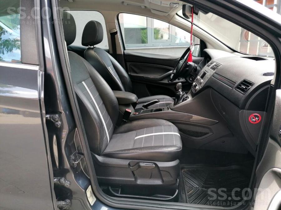 Blue Ford Kuga 2009 in Daugavpils, with an engine capacity of 2.00 L and mileage of 0 thousand km for 5250 €, photo 29 on AUTOMOTO.COM.LV