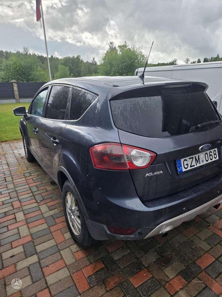 Blue Ford Kuga 2009 in Kazlu Ruda, with an engine capacity of 2.00 L and mileage of 240 thousand km for 2700 €, photo 4 on AUTOMOTO.COM.LV