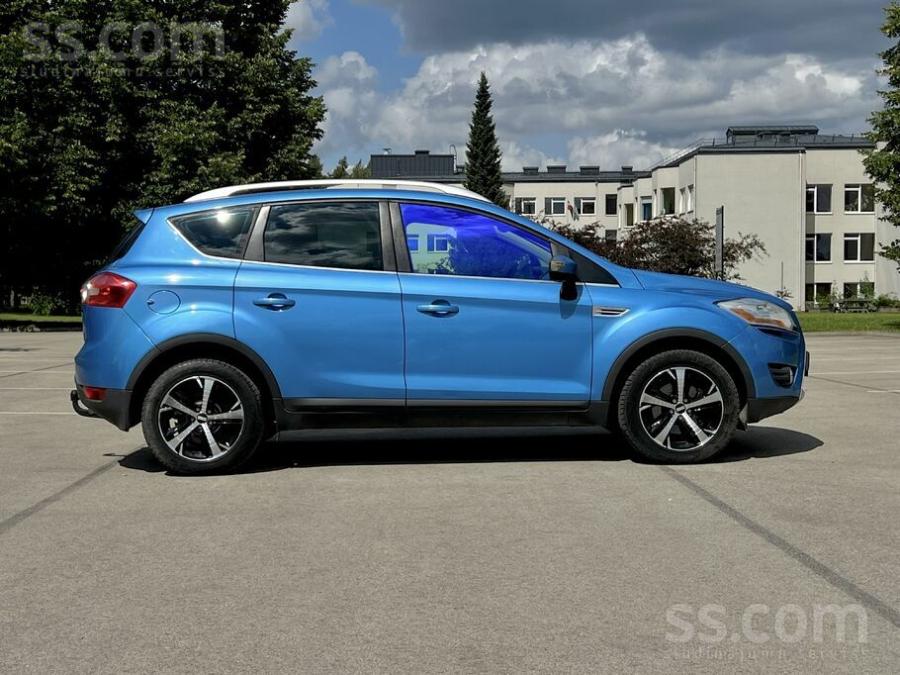 Zils Ford Kuga 2009 Cēsis, ar dzinēja tilpumu 2.00 L un nobraukumu 259 tūkst. km par 4600 €, foto 6 vietnē AUTOMOTO.COM.LV