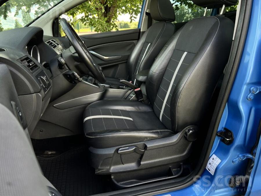 Zils Ford Kuga 2009 Cēsis, ar dzinēja tilpumu 2.00 L un nobraukumu 259 tūkst. km par 4600 €, foto 8 vietnē AUTOMOTO.COM.LV