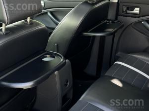 Zils Ford Kuga 2009 Cēsis, ar dzinēja tilpumu 2.00 L un nobraukumu 259 tūkst. km par 4600 €, foto 14 vietnē AUTOMOTO.COM.LV