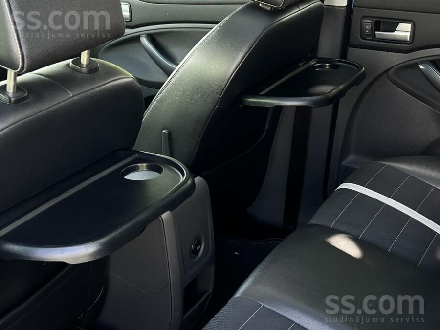 Zils Ford Kuga 2009 Cēsis, ar dzinēja tilpumu 2.00 L un nobraukumu 259 tūkst. km par 4600 €, foto 14 vietnē AUTOMOTO.COM.LV