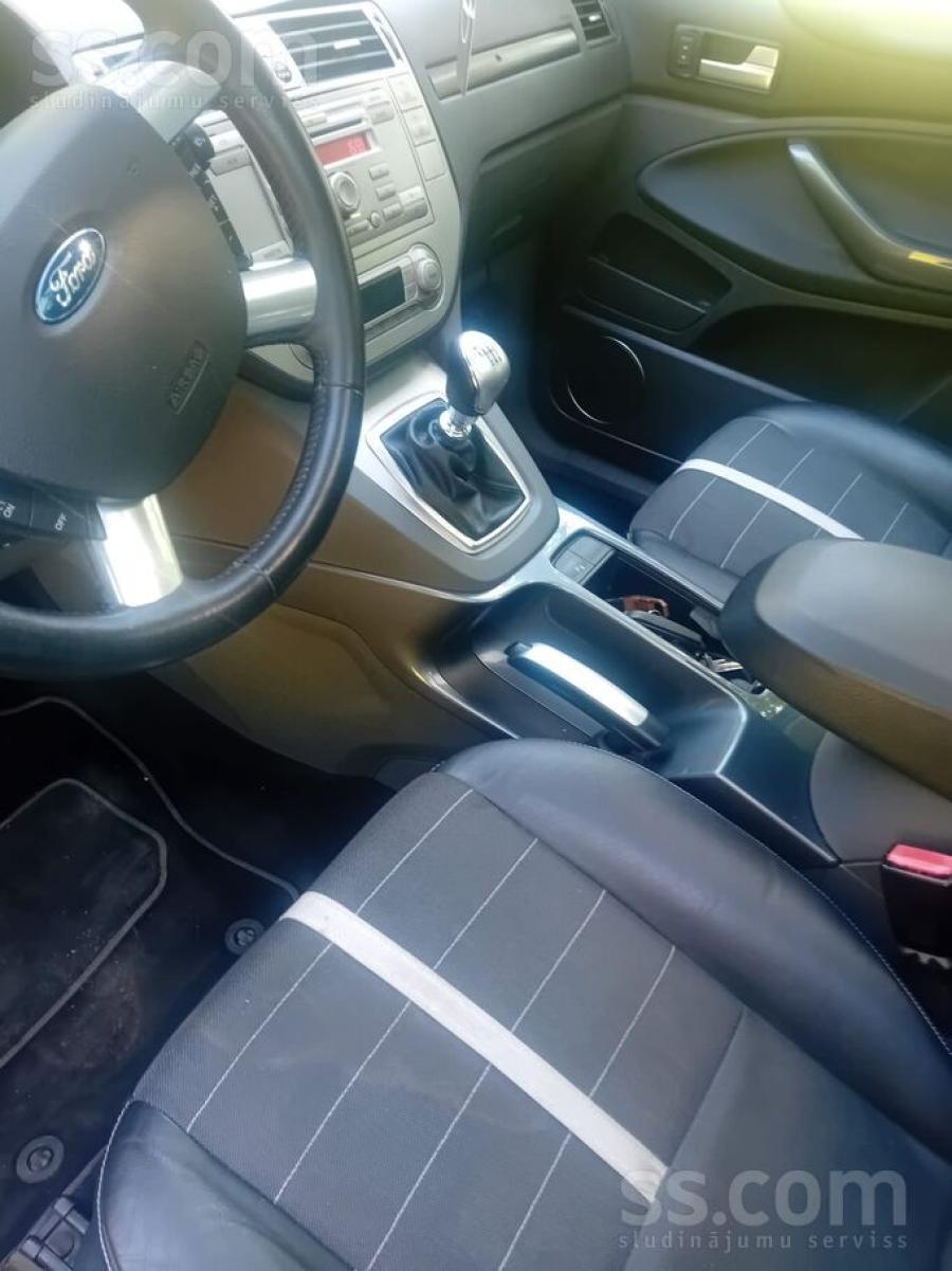 Zils Ford Kuga 2009 Kuldīga, ar dzinēja tilpumu 2.00 L un nobraukumu 342 tūkst. km par 5900 €, foto 12 vietnē AUTOMOTO.COM.LV
