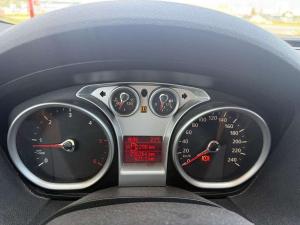 Zils Ford Kuga 2009 Tauragė, ar dzinēja tilpumu 2.00 L un nobraukumu 295 tūkst. km par 3800 €, foto 15 vietnē AUTOMOTO.COM.LV