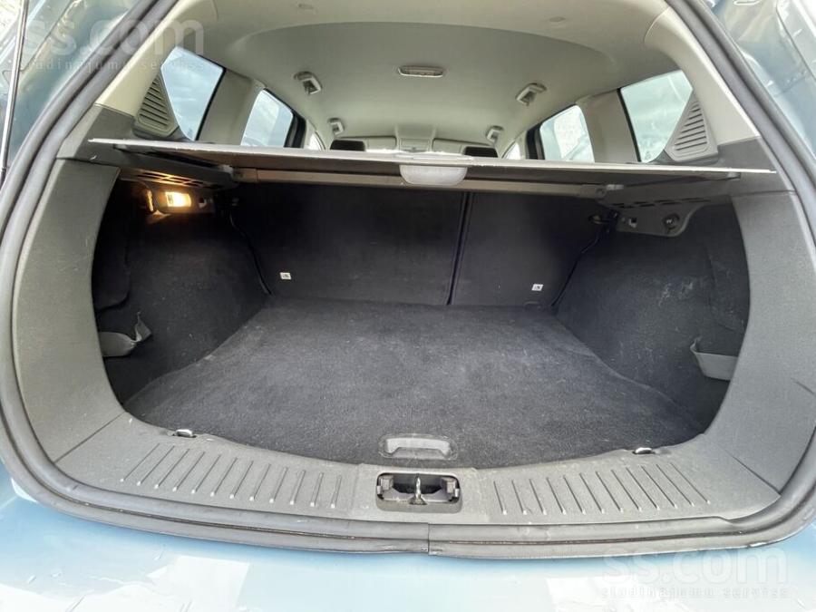 Zils Ford Kuga 2009 Jūrmala, ar dzinēja tilpumu 2.00 L un nobraukumu 0 tūkst. km par 5250 €, foto 25 vietnē AUTOMOTO.COM.LV