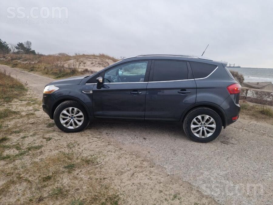 Zils Ford Kuga 2010 Liepāja, ar dzinēja tilpumu 2.00 L un nobraukumu 236 tūkst. km par 4750 €, foto 22 vietnē AUTOMOTO.COM.LV