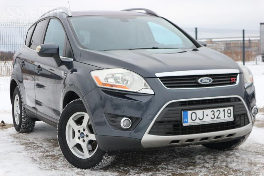 Zils Ford Kuga 2010 Rīga, ar dzinēja tilpumu 2.00 L un nobraukumu 238 tūkst. km par 5350 €, foto 1 vietnē AUTOMOTO.COM.LV