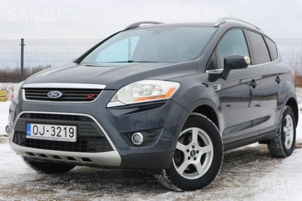 Zils Ford Kuga 2010 Rīga, ar dzinēja tilpumu 2.00 L un nobraukumu 238 tūkst. km par 5350 €, foto 5 vietnē AUTOMOTO.COM.LV