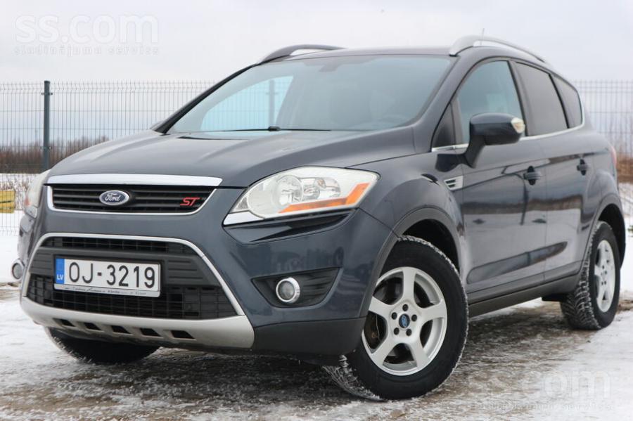 Zils Ford Kuga 2010 Rīga, ar dzinēja tilpumu 2.00 L un nobraukumu 238 tūkst. km par 5350 €, foto 5 vietnē AUTOMOTO.COM.LV